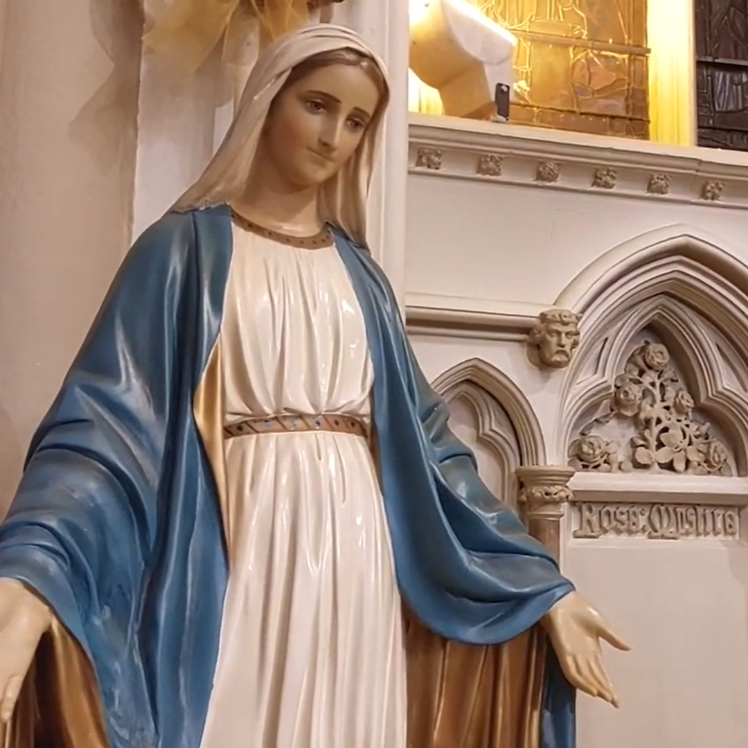 Ave Maria Sung on the Solemnity of Mary, Mother of God - Salford Cathedral